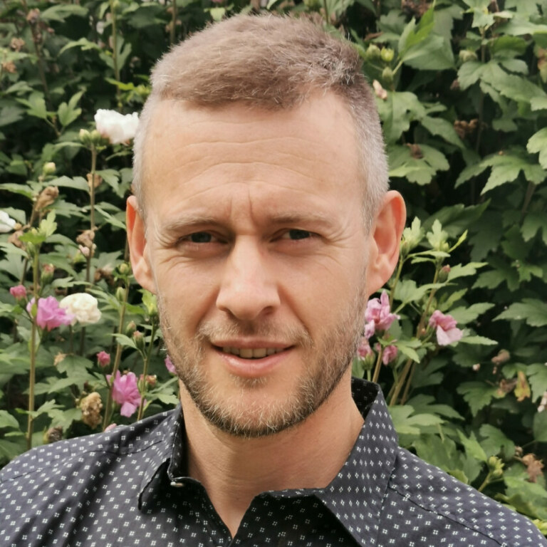 Professor Nick De Regge - Defend